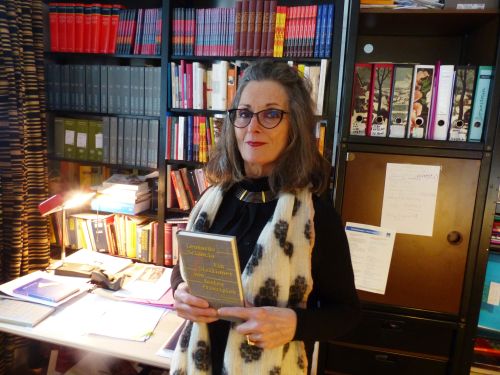 Podcast: Anita Djafari spricht mit der unabhängigen Verlegerin Monika ...